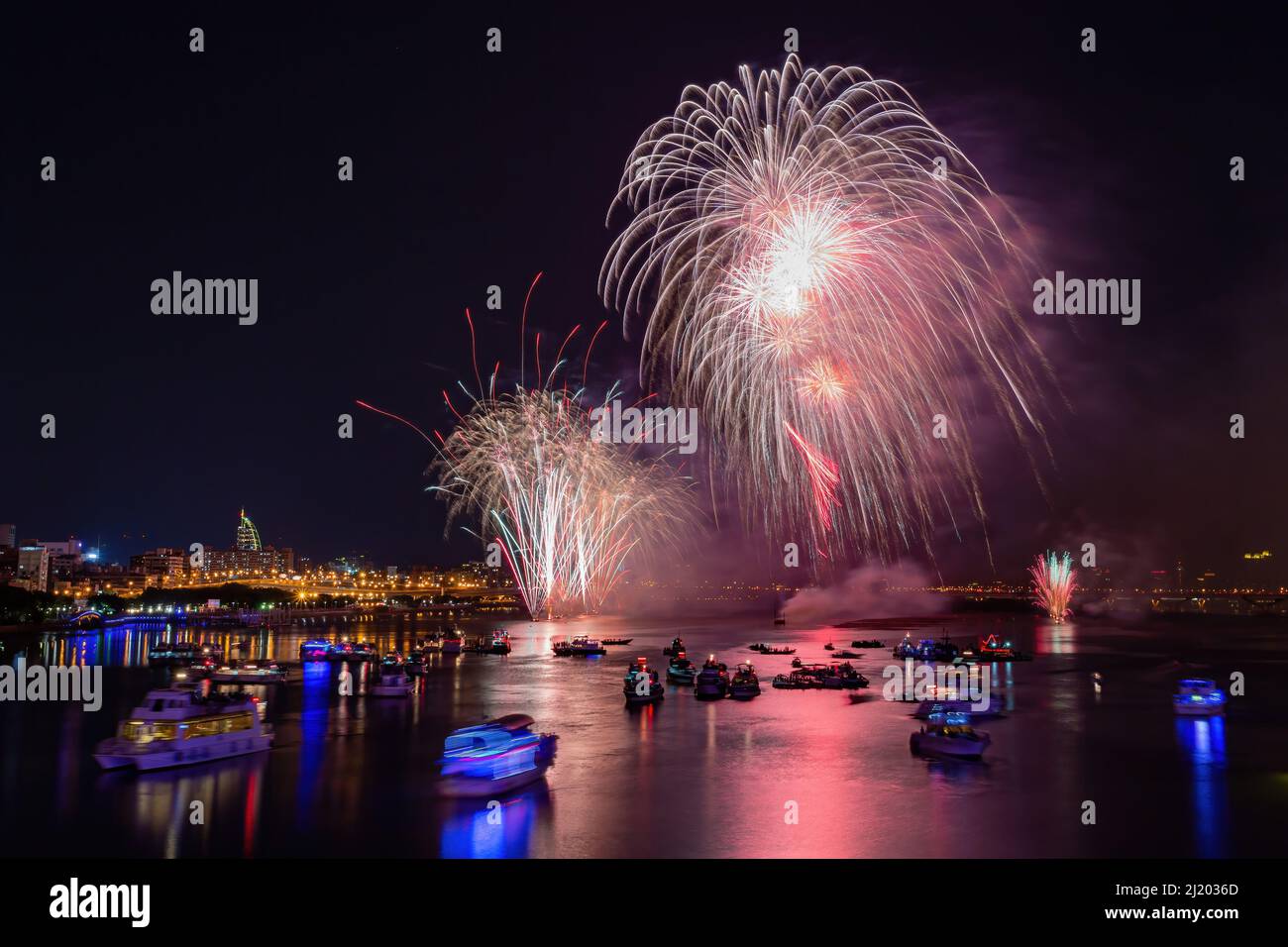Night view of the Dadaocheng Fireworks Festival at Taipei, Taiwan Stock ...
