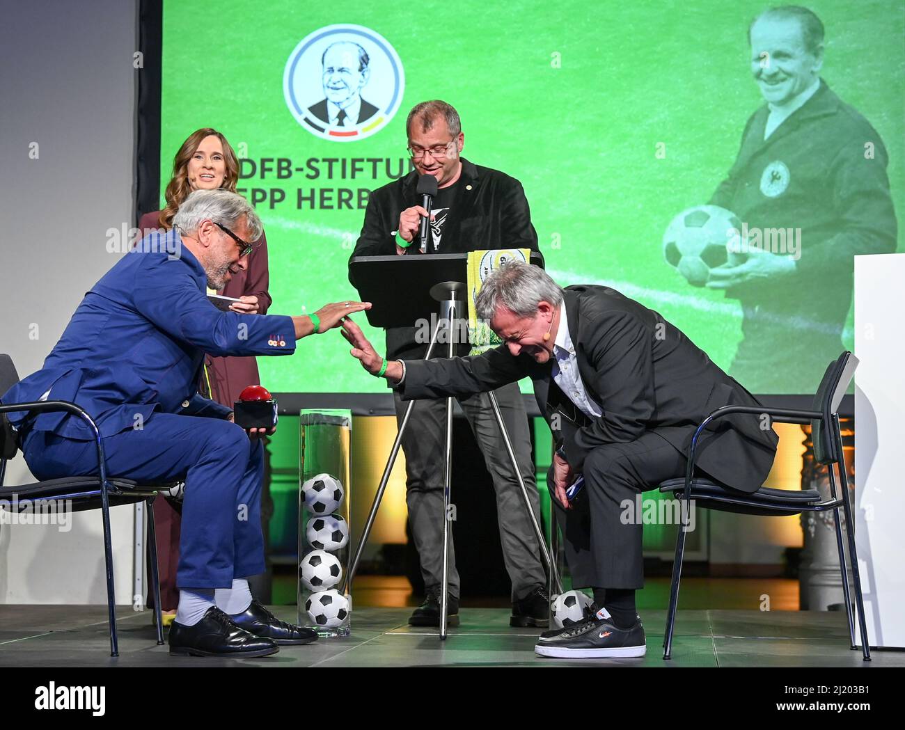 Berlin, Germany. 28th Mar, 2022. Former national soccer players Jimmy ...