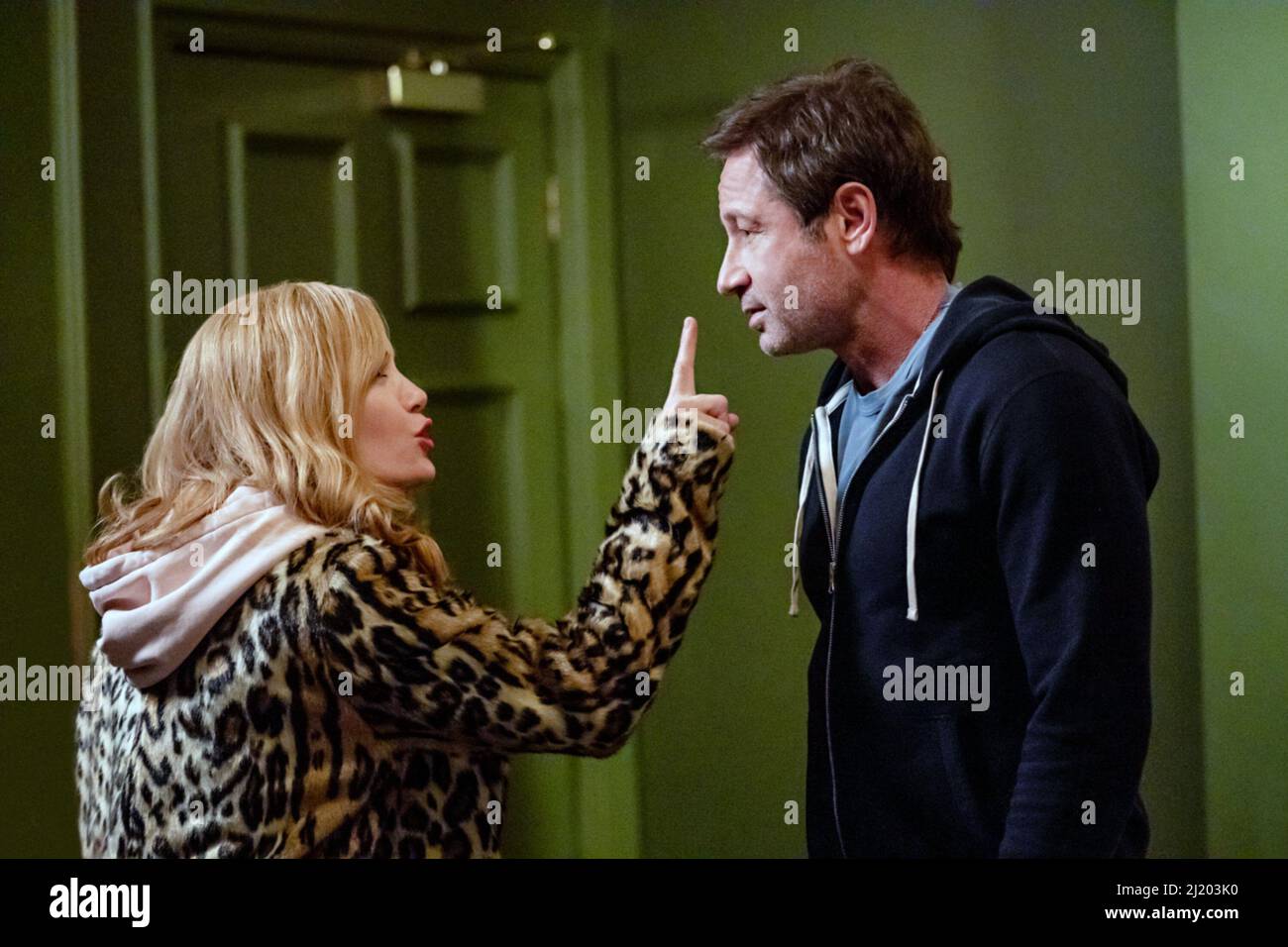 THE BUBBLE, from left: Leslie Mann, David Duchovny, 2022. ph: Laura ...