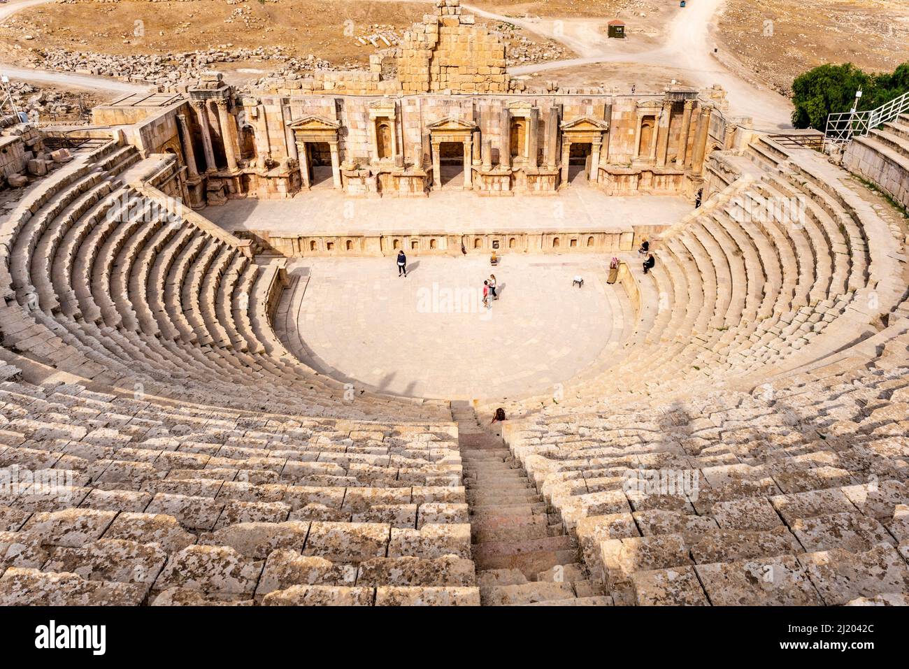 Jerash amphitheater hi-res stock photography and images - Alamy