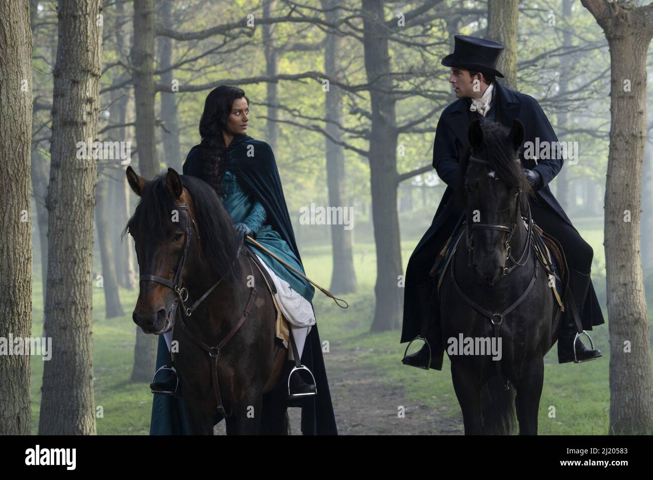 BRIDGERTON, from left: Simone Ashley, Jonathan Bailey, Capital R Rake ...