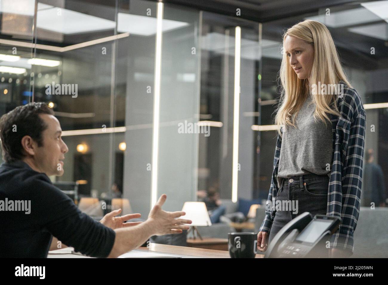 SUPER PUMPED: THE BATTLE FOR UBER, from left: Joseph Gordon-Levitt as ...