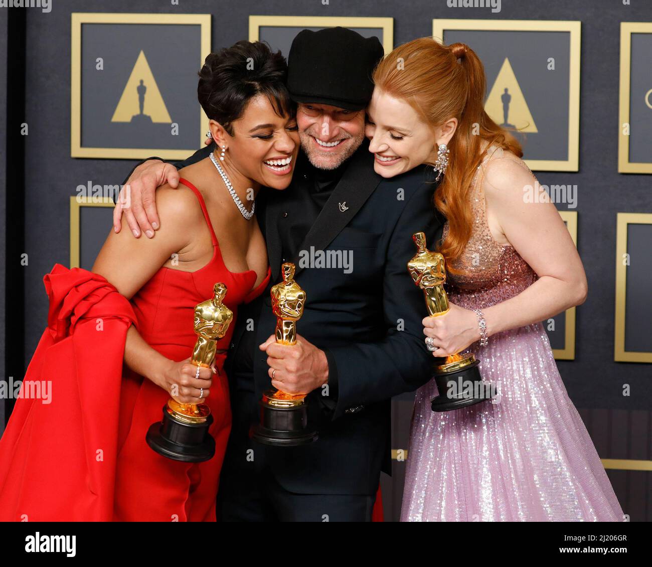 LOS ANGELES - MAR 27: Ariana DeBose, Troy Kotsur, Jessica Chastain at ...