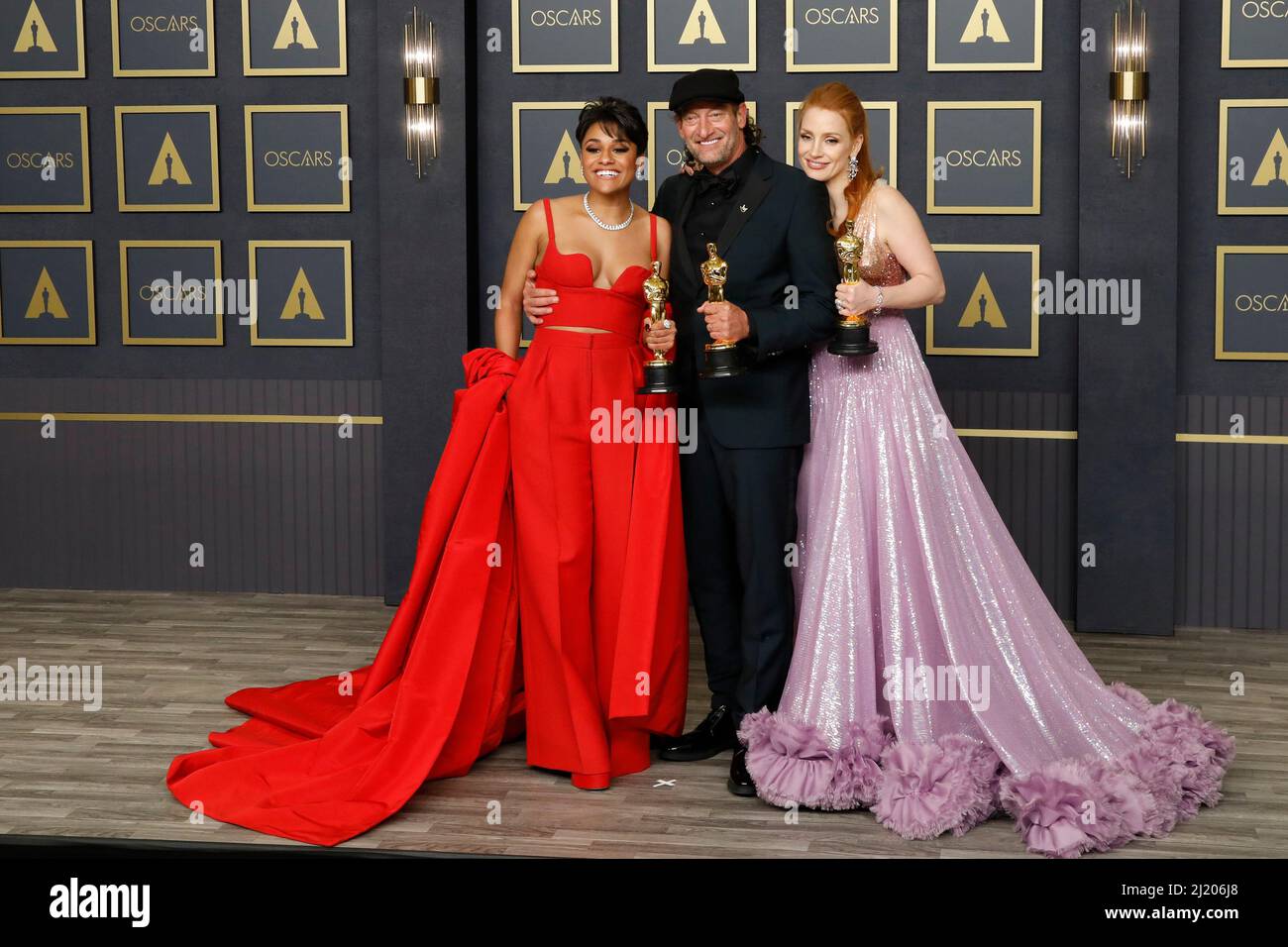 LOS ANGELES - MAR 27: Ariana DeBose, Troy Kotsur, Jessica Chastain at ...