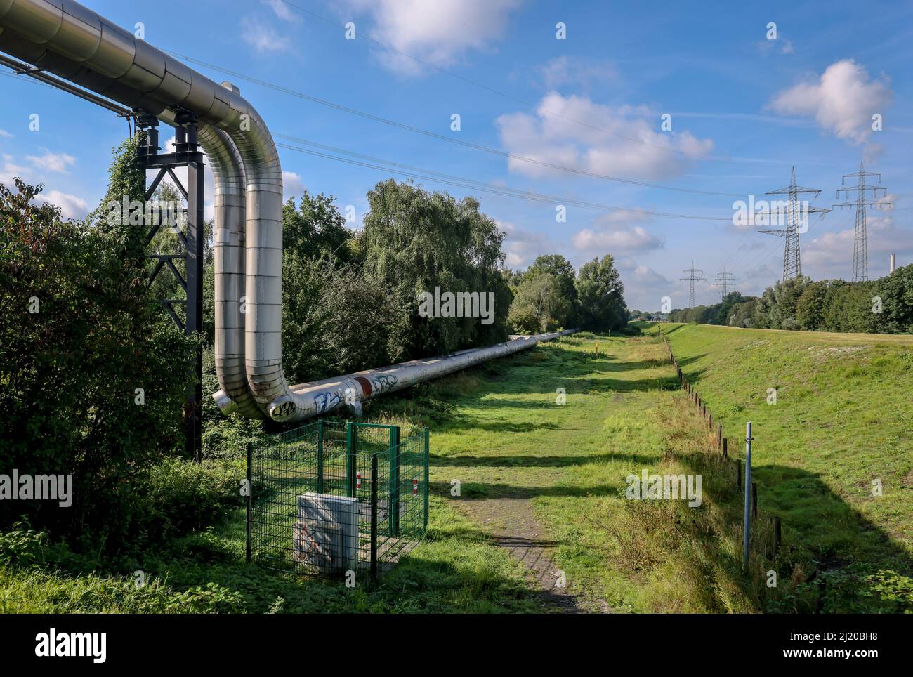 13.09.2021, Germany, North Rhine-Westphalia, Essen - District heating ...