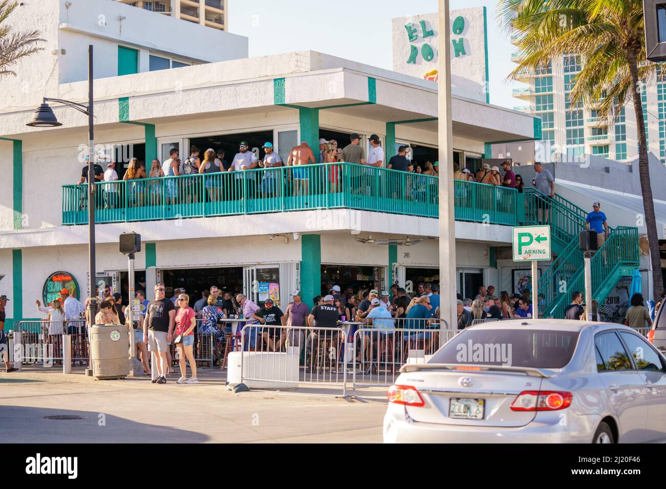 Fort Lauderdale, FL, USA - March 27, 2022: Crowds at Elbo Room on Fort ...
