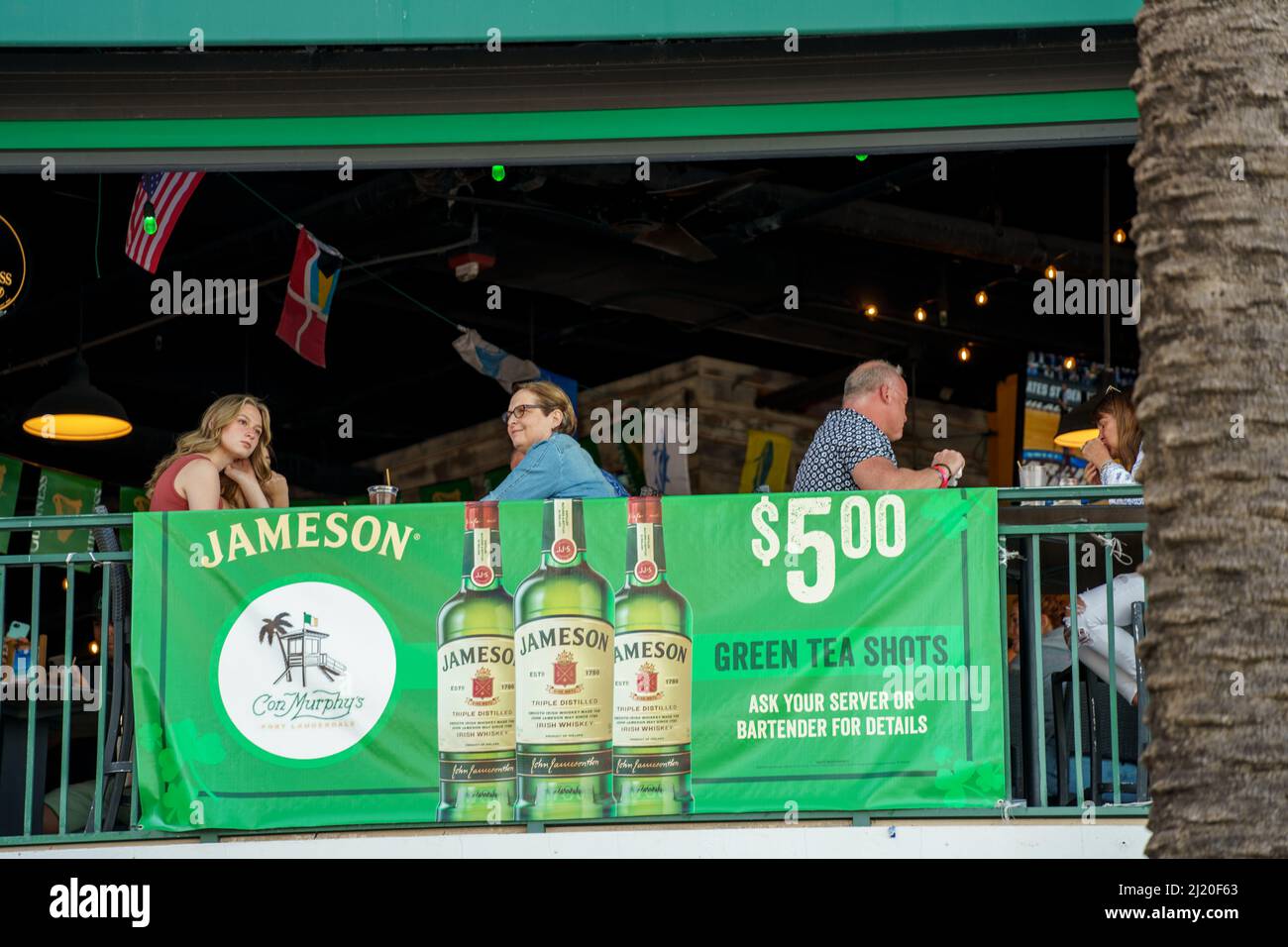 Fort Lauderdale, FL, USA - March 27, 2022: People dining at Con Murphys ...