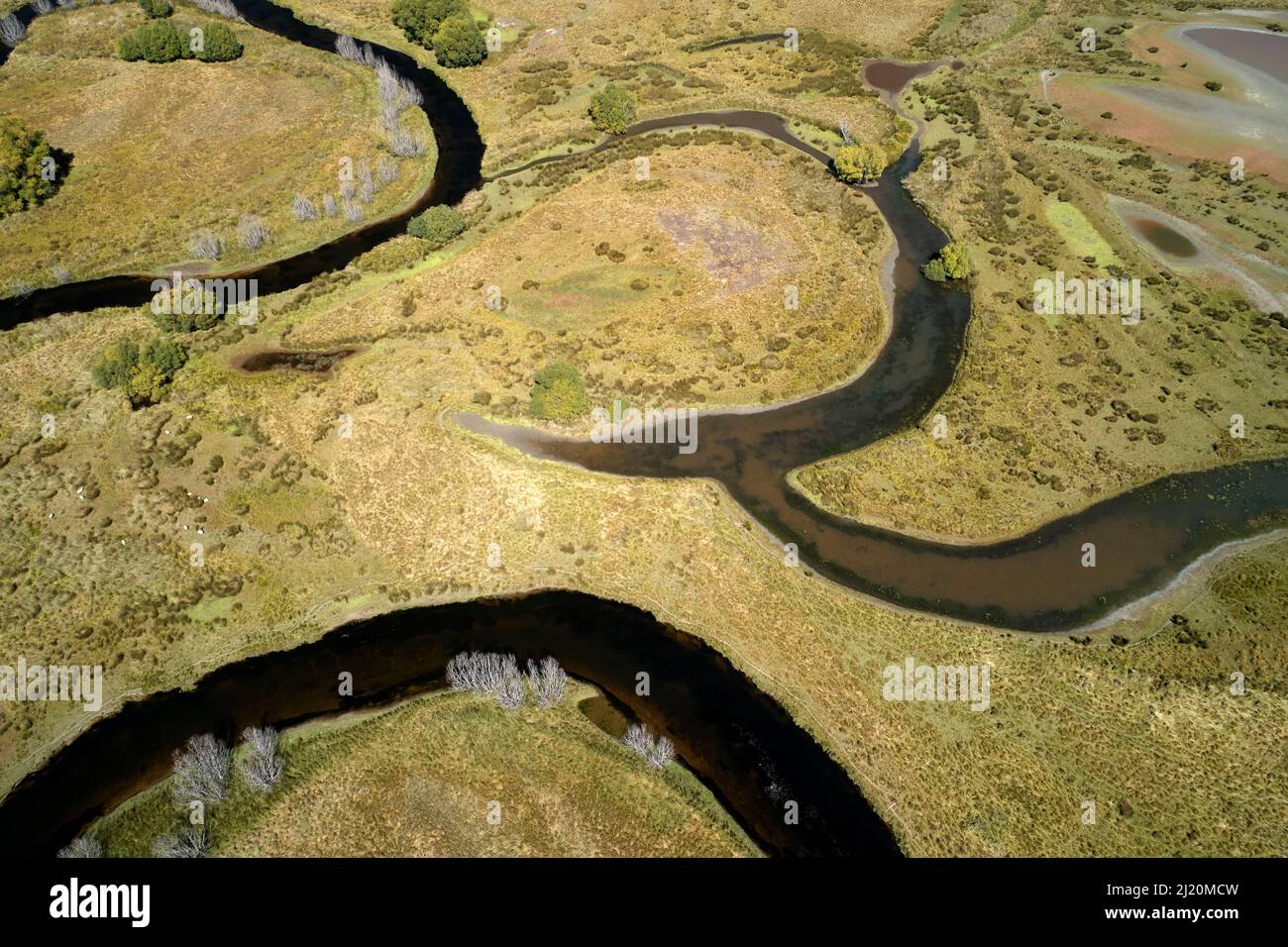 Taieri River and Taieri Scroll Plain, near Patearoa, Maniototo, Central ...