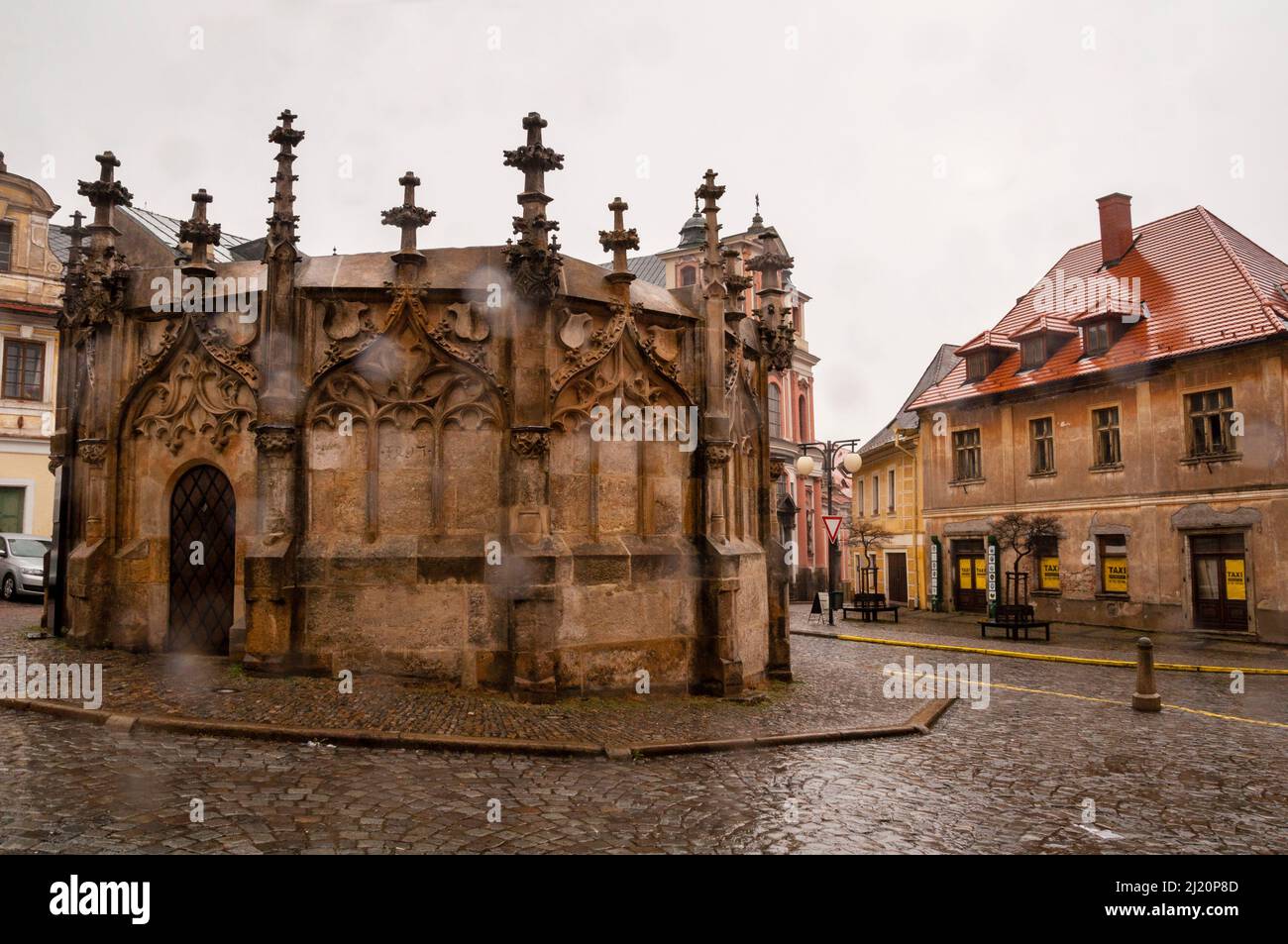 Twelve sided stone hi-res stock photography and images - Alamy
