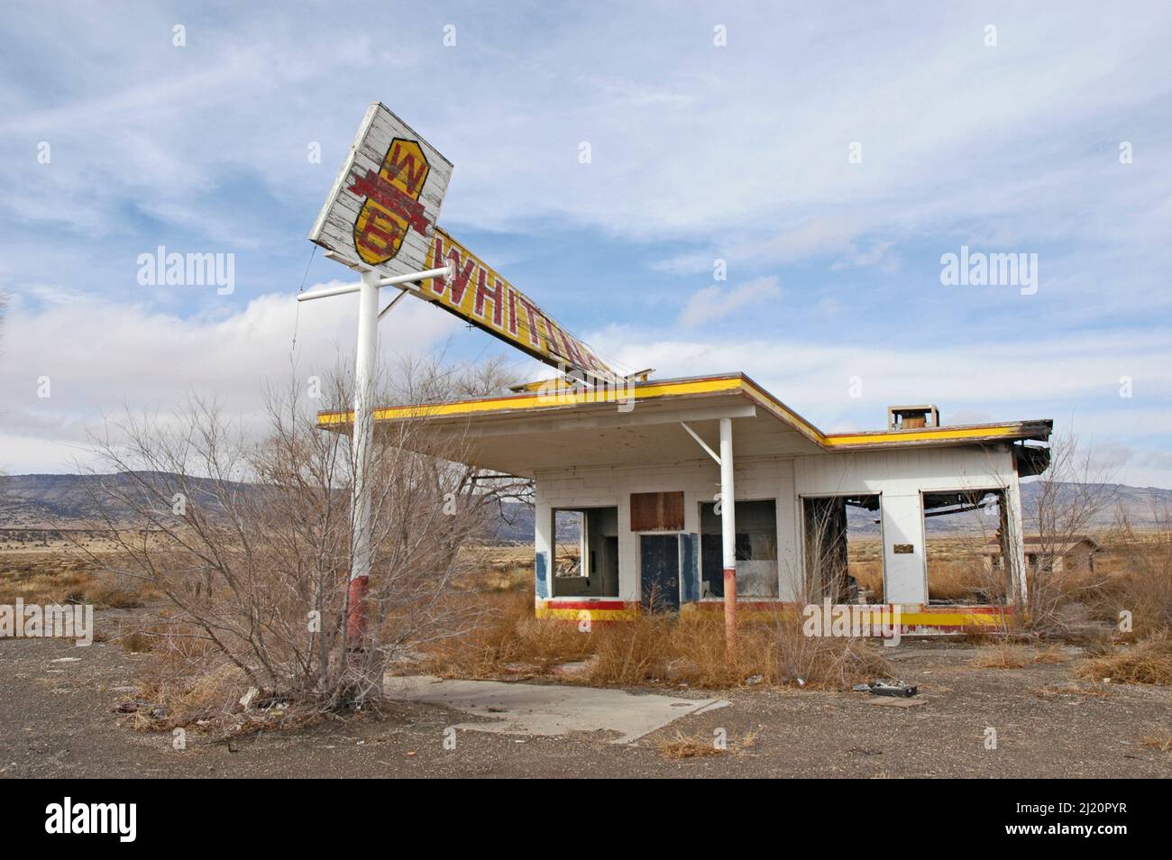 Old gas station illinois hi-res stock photography and images - Alamy