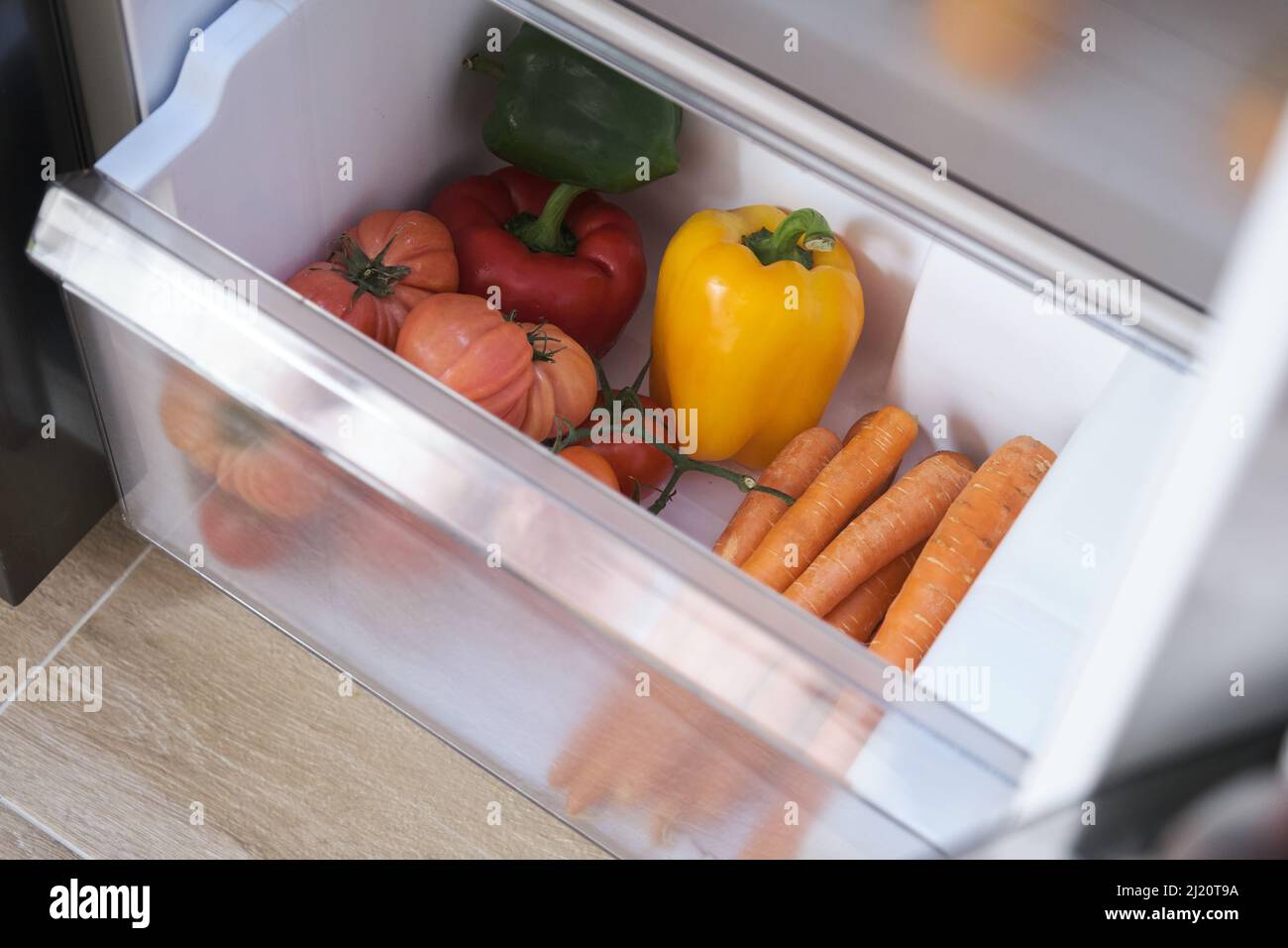 Vegetable drawer fridge hi-res stock photography and images - Alamy