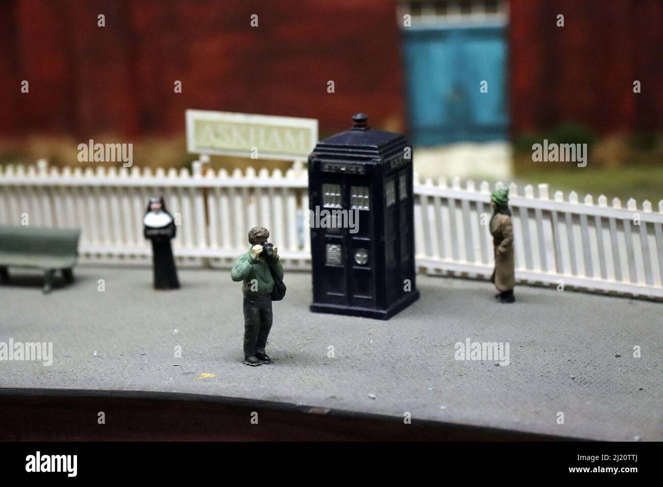 Doctor whos tardis on a railway platform hi-res stock photography and ...