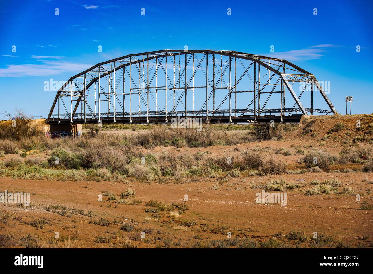 Abandoned old bridge in the desert Stock Photo - Alamy