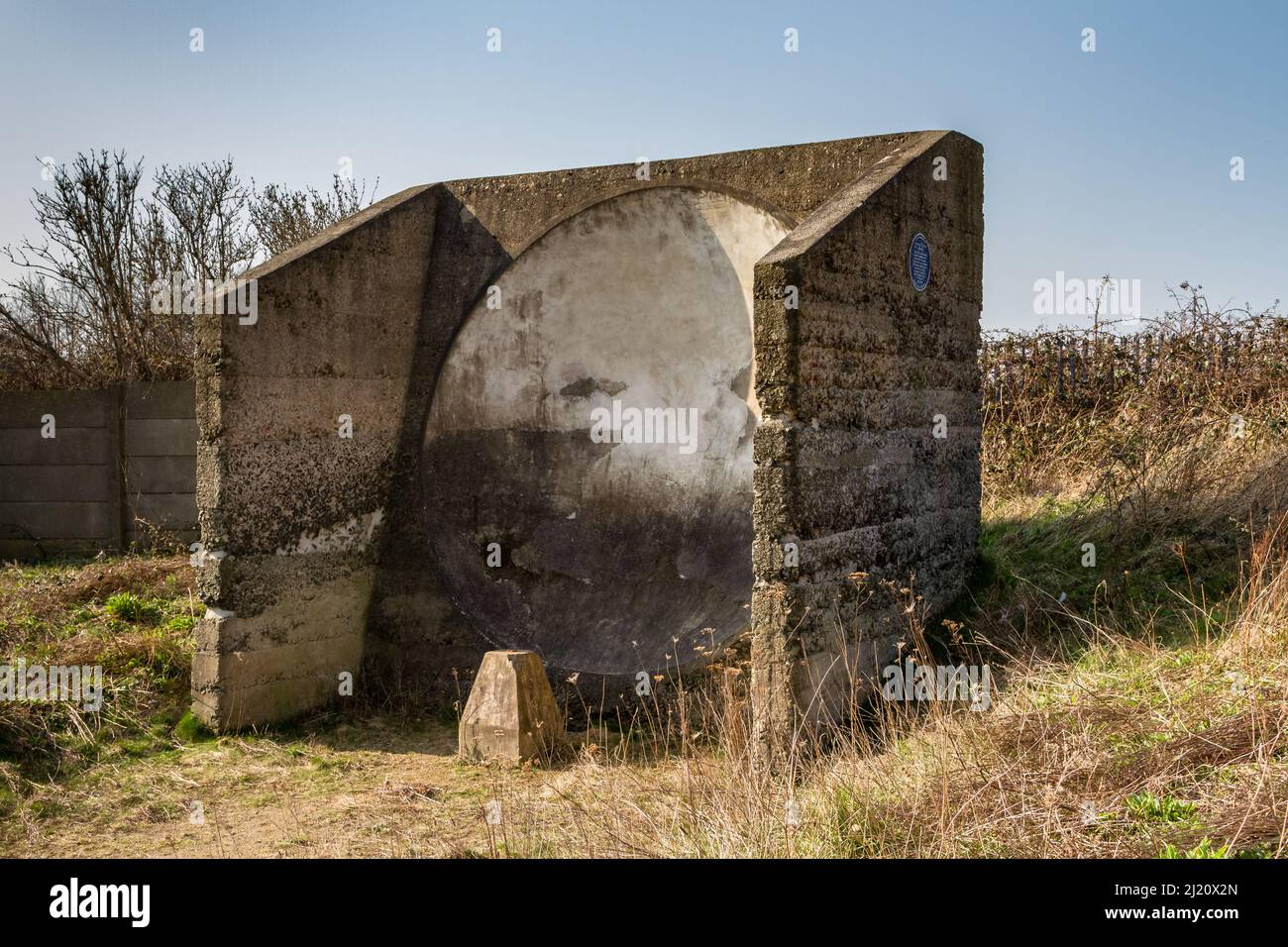 Listening device war hi-res stock photography and images - Alamy