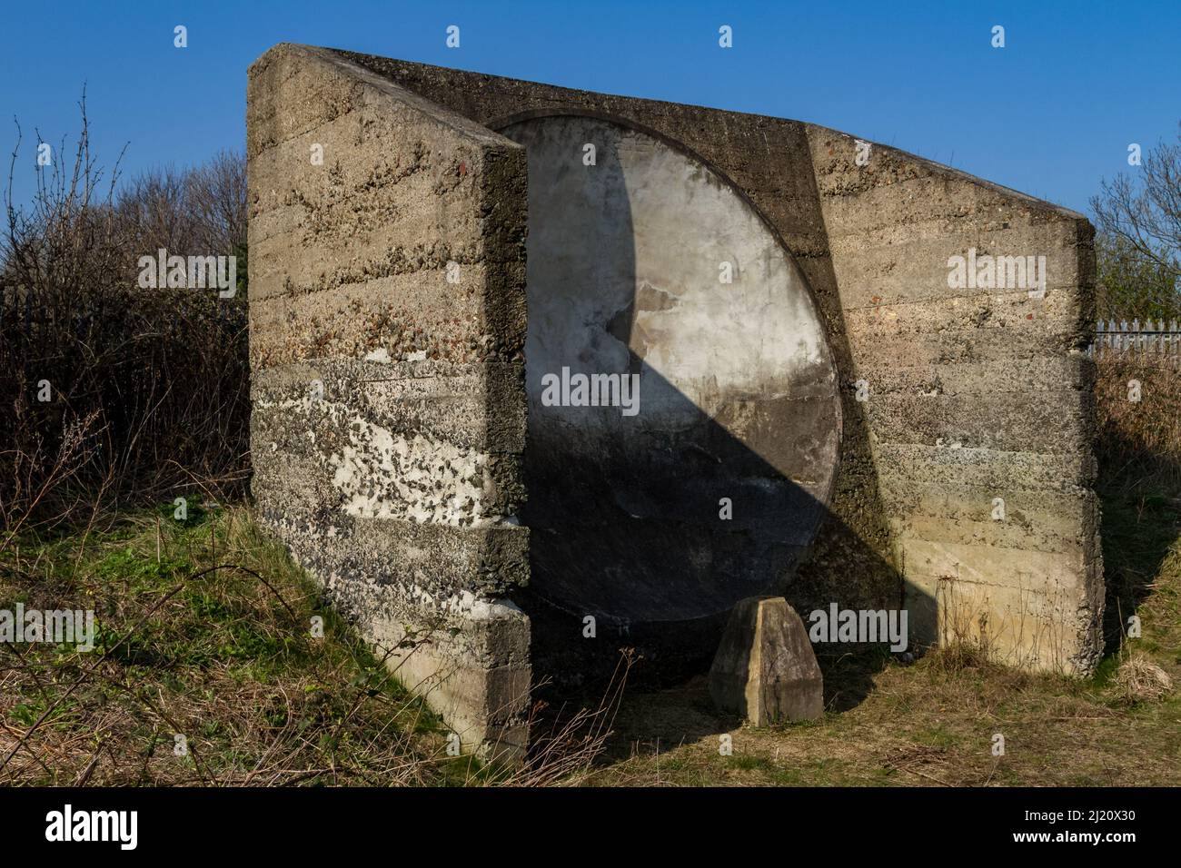 Listening device war hi-res stock photography and images - Alamy
