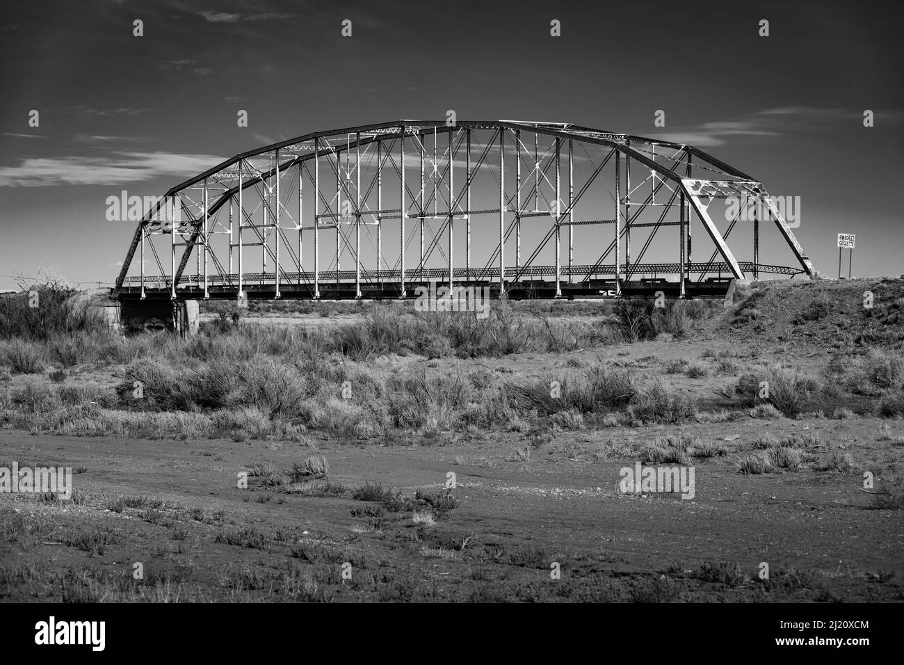 Abandoned old bridge in the desert Stock Photo - Alamy