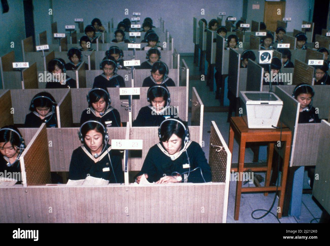 Tokyo Japan Middle School Students In Language Lab Stock Photo - Alamy