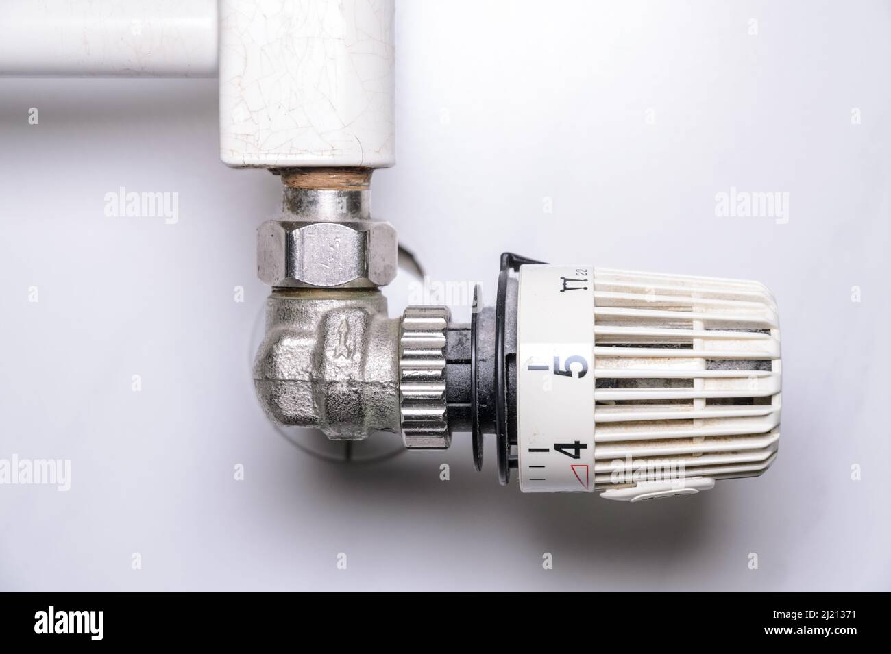 Radiator heating controller hi-res stock photography and images - Alamy