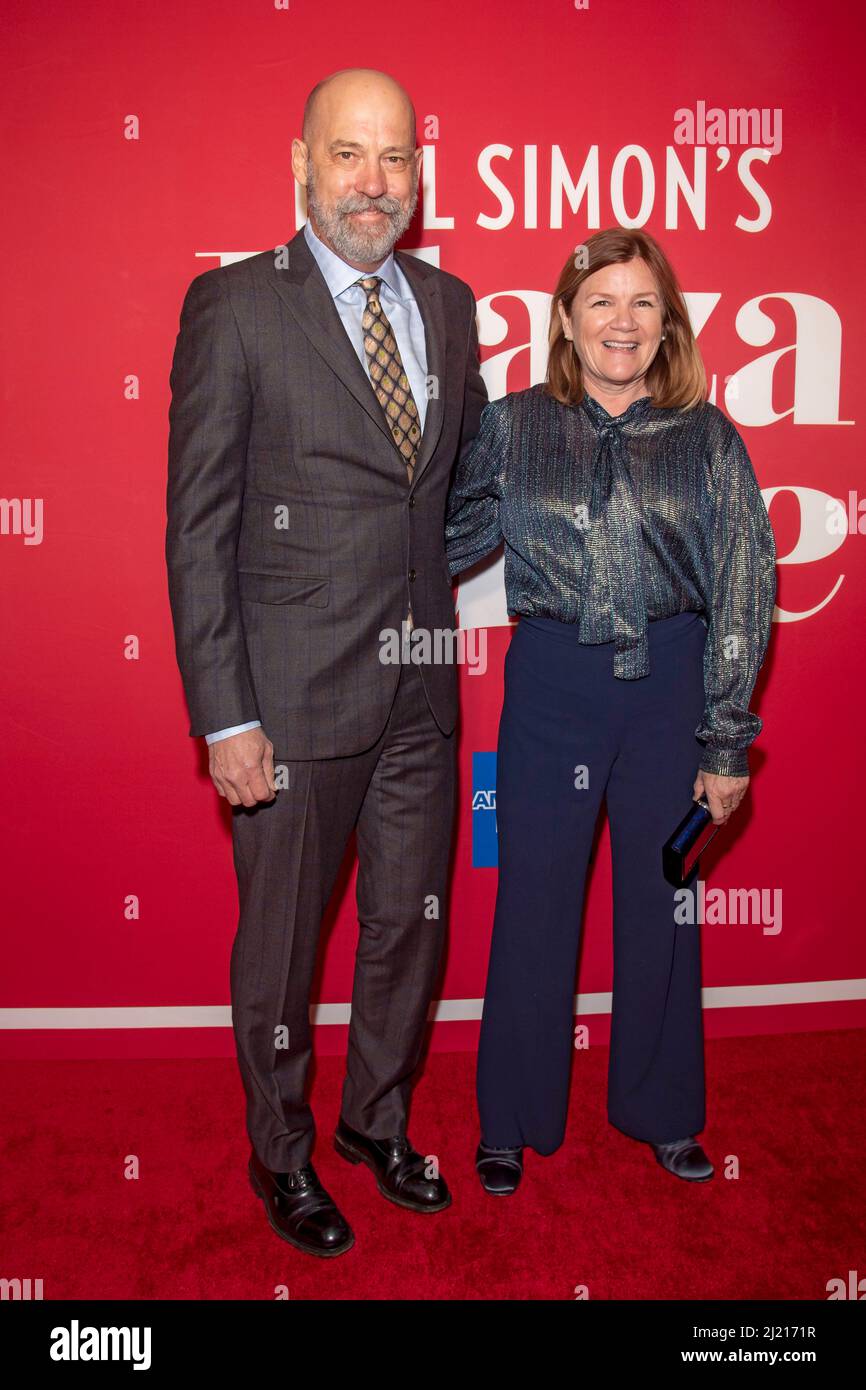 NEW YORK, NEW YORK - MARCH 28: Anthony Edwards and Mare Winningham ...