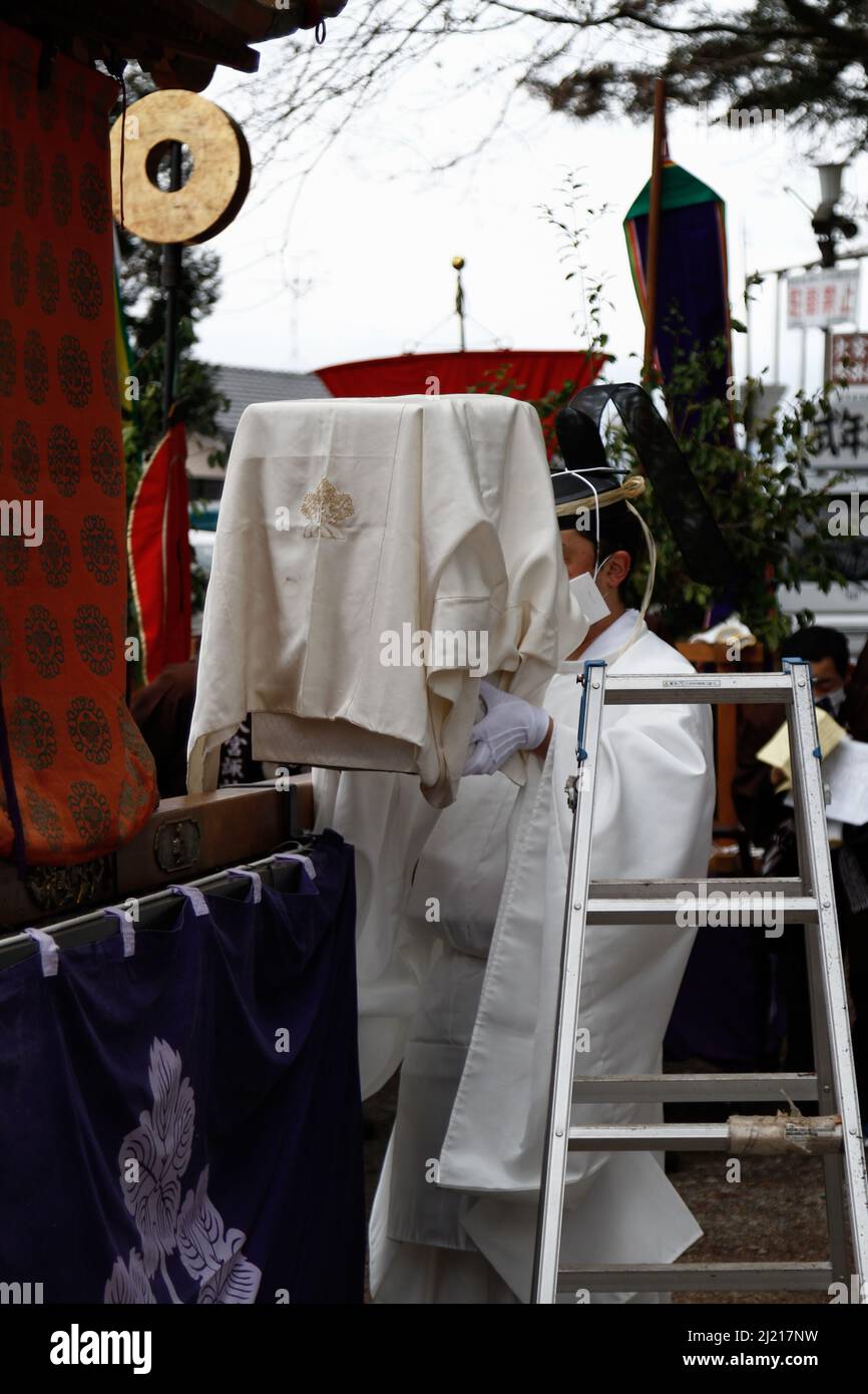 iida, nagano, japan, 2022/24/03, Shintoist priest preparing the Mikoshi ...
