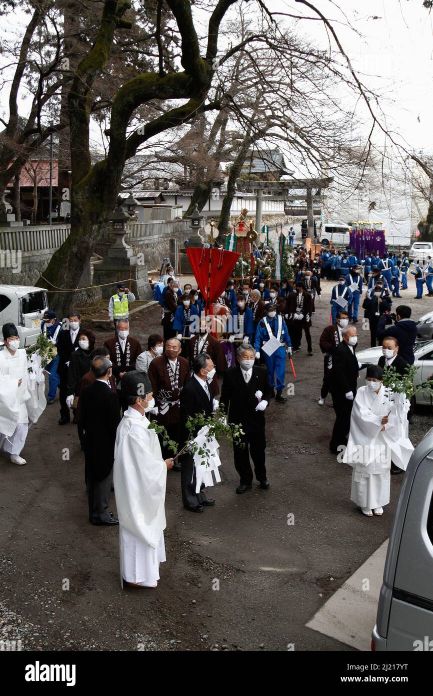 iida, nagano, japan, 2022/24/03, shintoist priests at the beginning of ...