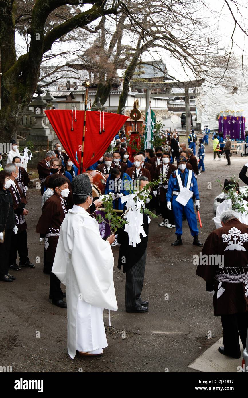 iida, nagano, japan, 2022/24/03, shintoist priests at the beginning of ...