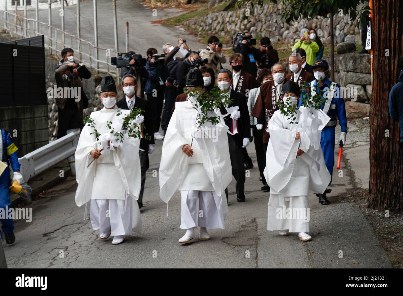 iida, nagano, japan, 2022/24/03, shintoist priests at the beginning of ...