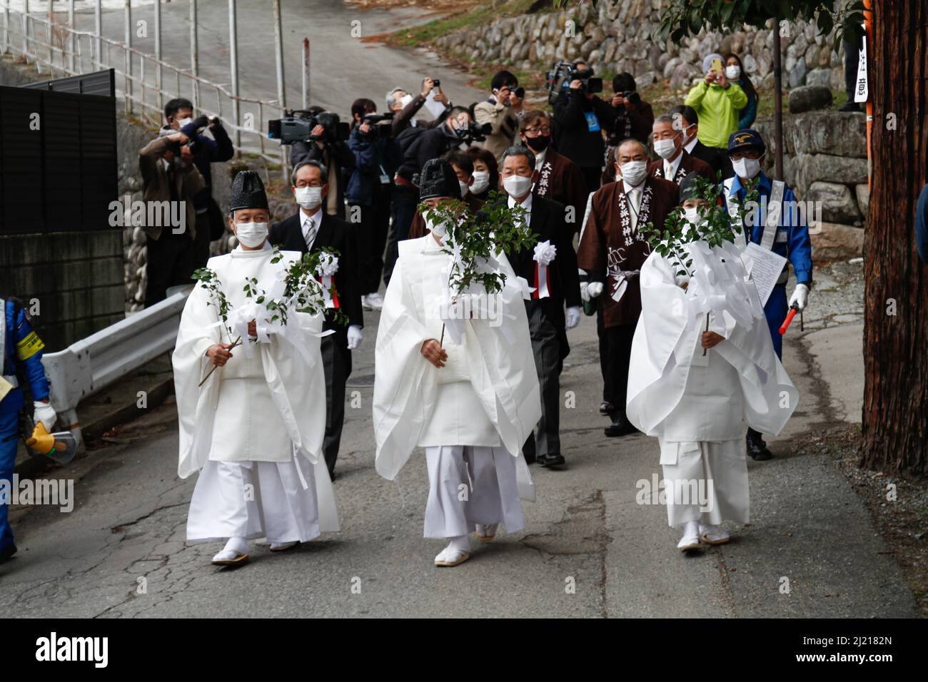 iida, nagano, japan, 2022/24/03, shintoist priests at the beginning of ...