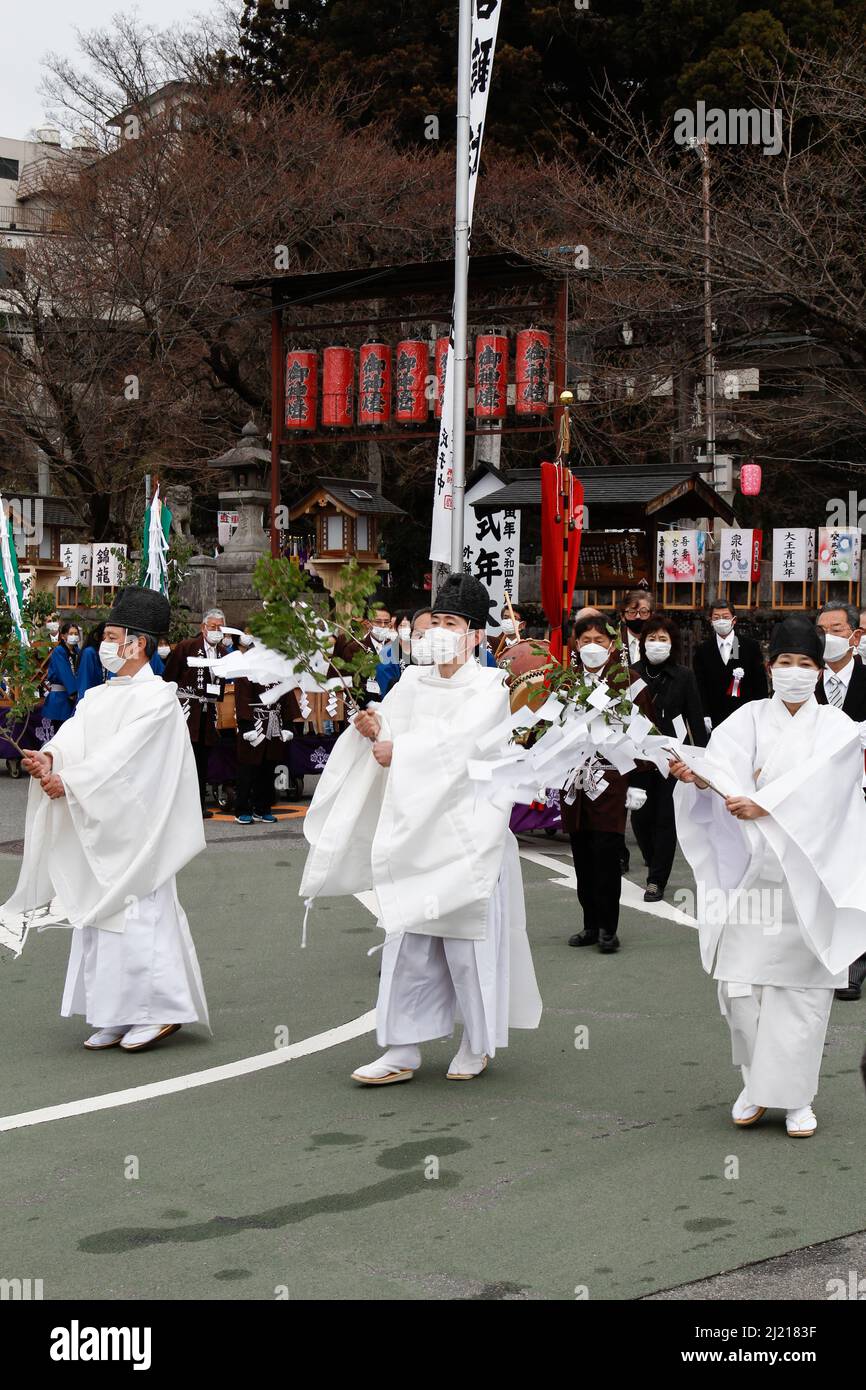iida, nagano, japan, 2022/24/03, shintoist priests at the beginning of ...
