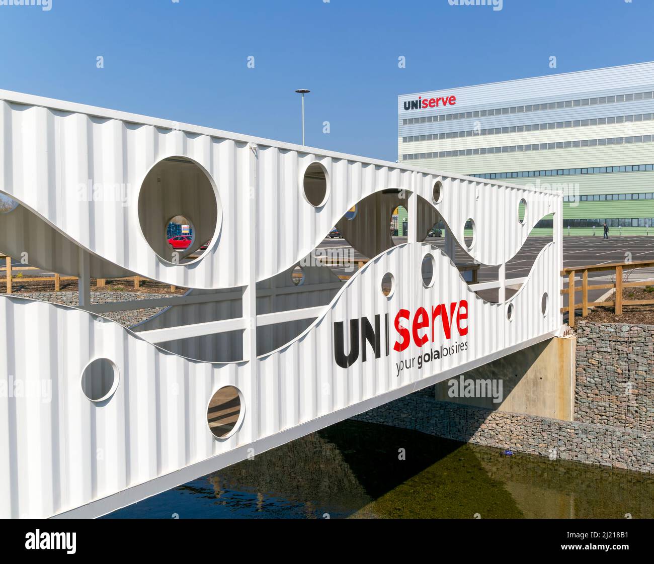 Uniserve Mega Distribution Centre building, Port of Felixstowe, Suffolk ...