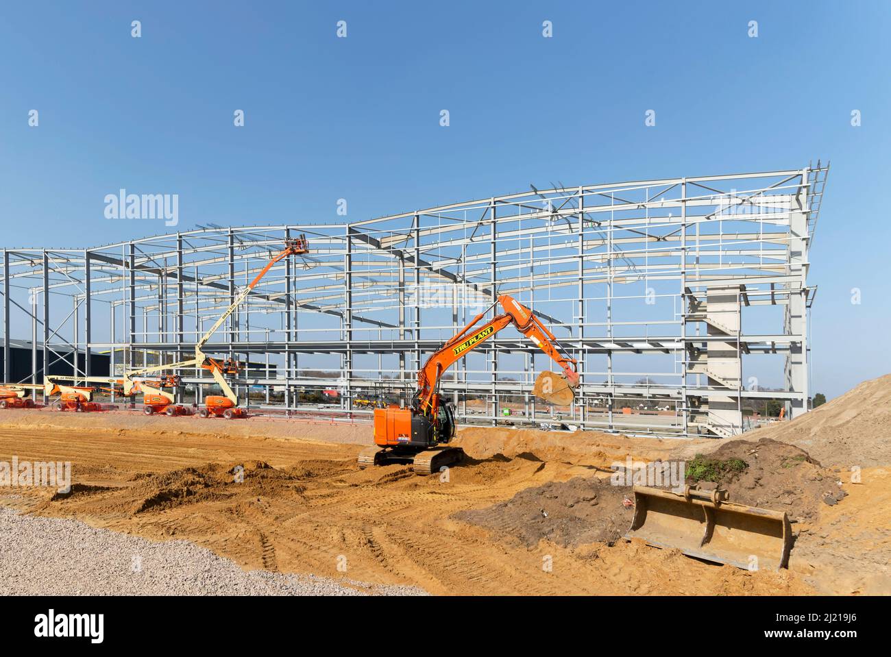 Construction site large warehouse building, Orwell Logistics Park ...