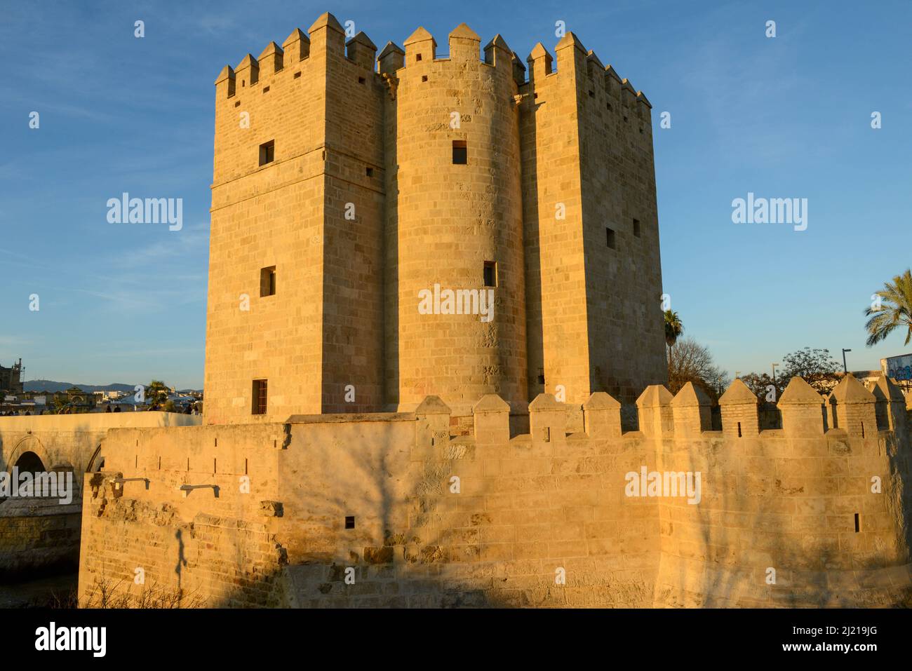 Calahorra tower on the roman bridge in cordoba hi-res stock photography ...