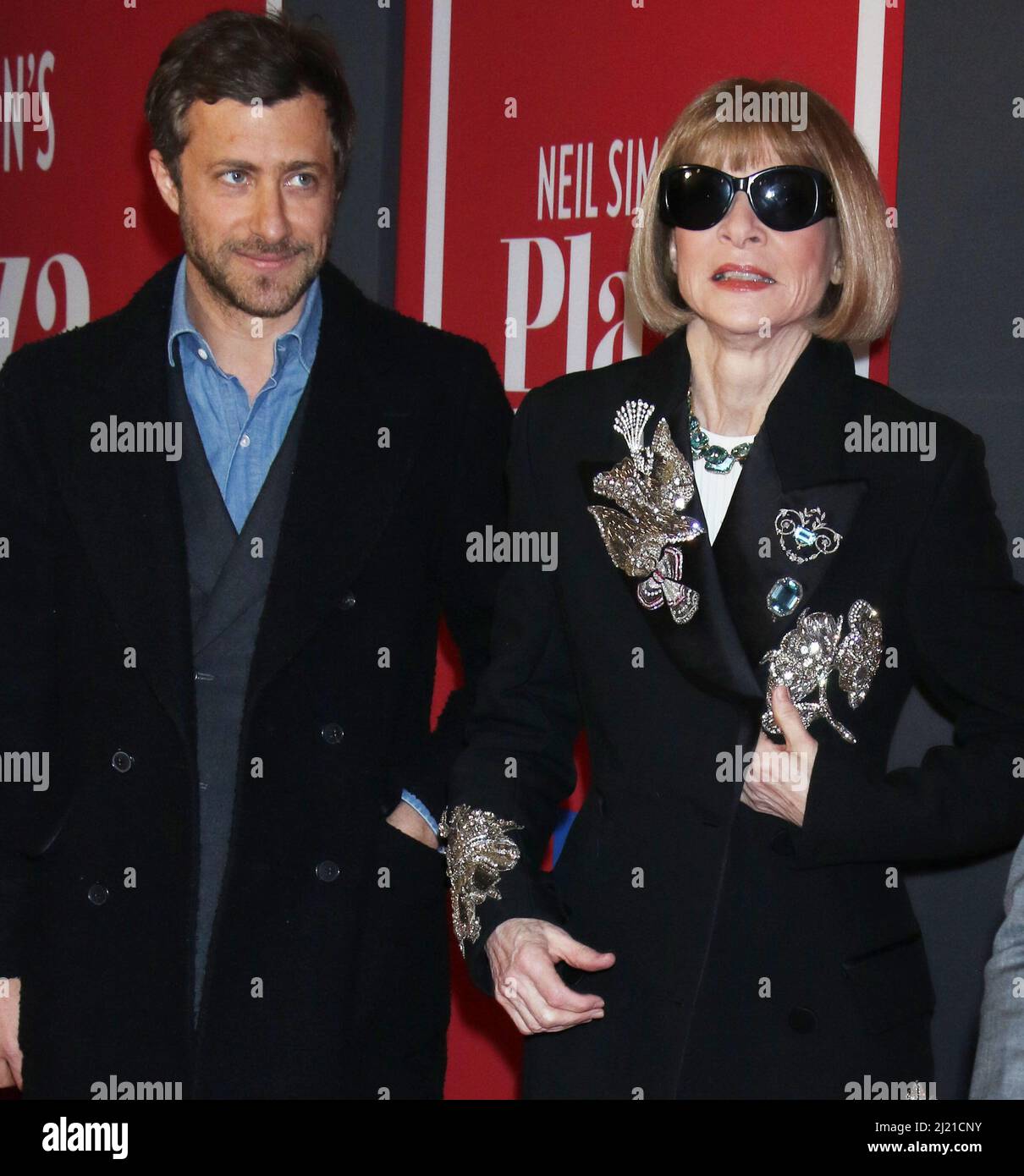 Plaza suite theatre hi-res stock photography and images - Alamy