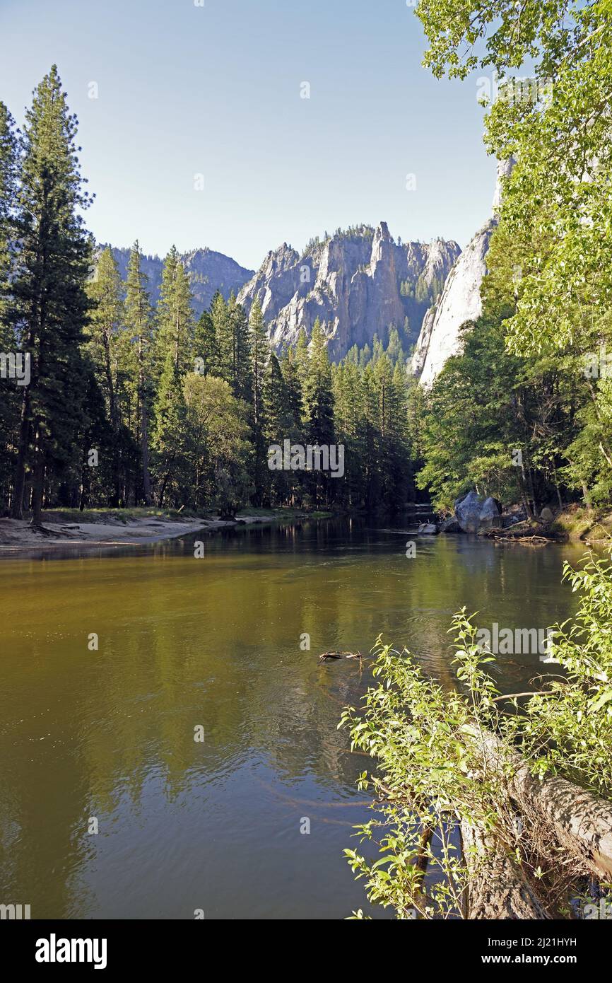 Typical landscape at the Merced River at sunrise, USA, California ...
