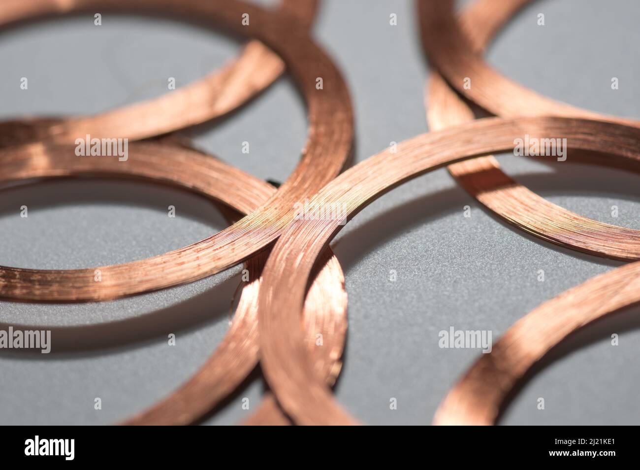 Different chip types with contact chip, RFID chip and other ID ...