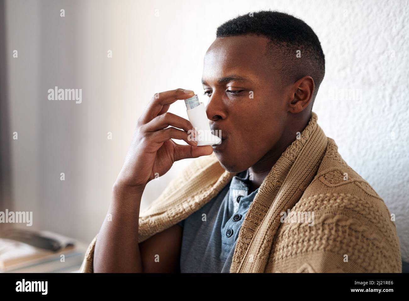 Unwell man hi-res stock photography and images - Alamy