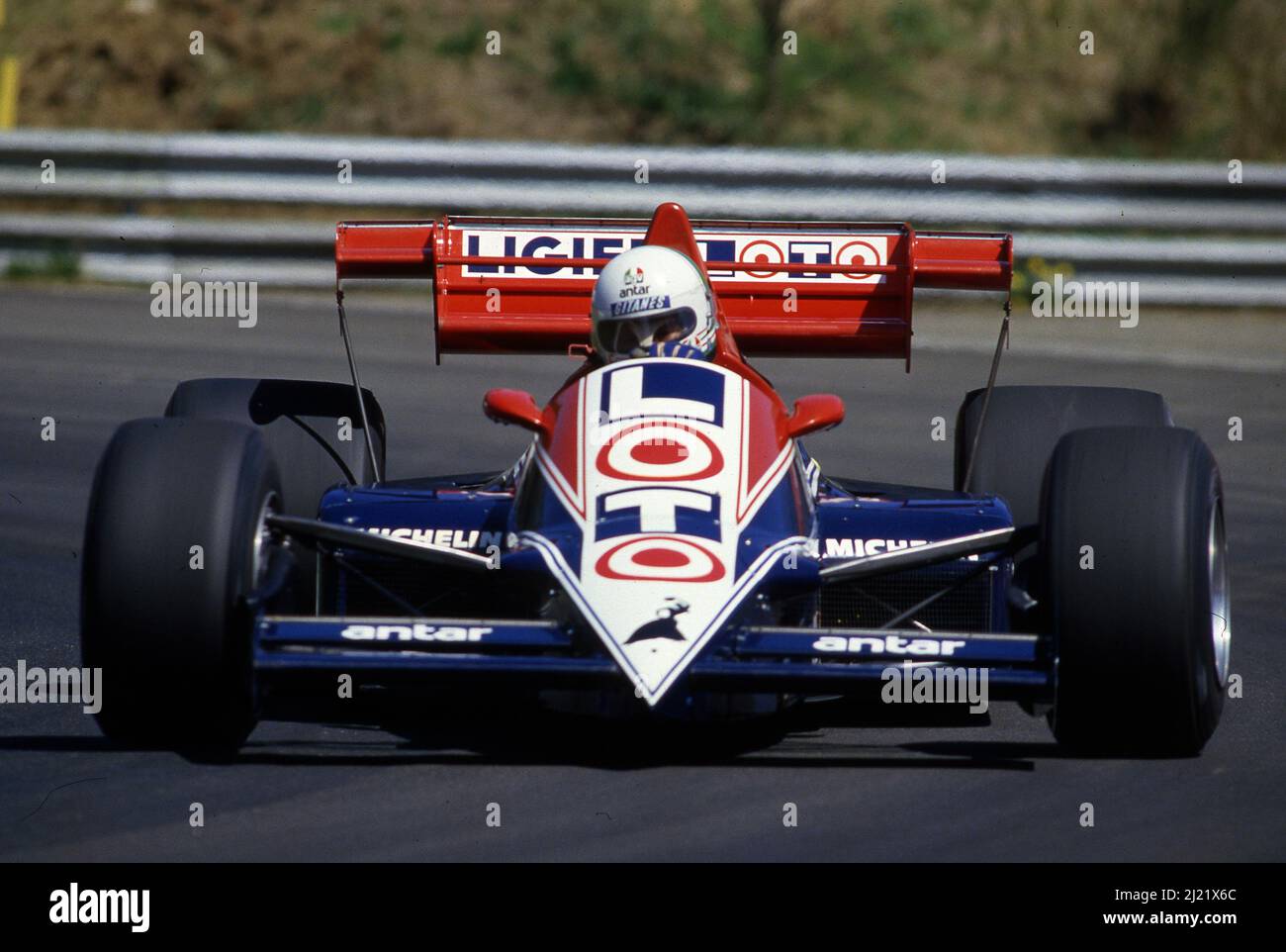 Andrea de Cesaris (ITA) Ligier JS23 Renault Stock Photo - Alamy
