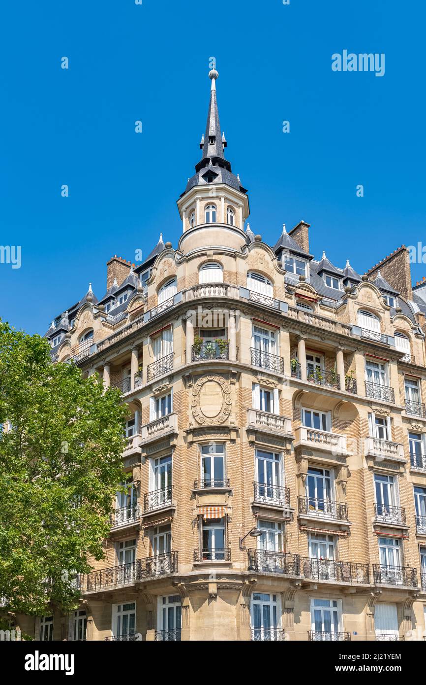 Paris, beautiful buildings, place de la Nation in the 11e district ...