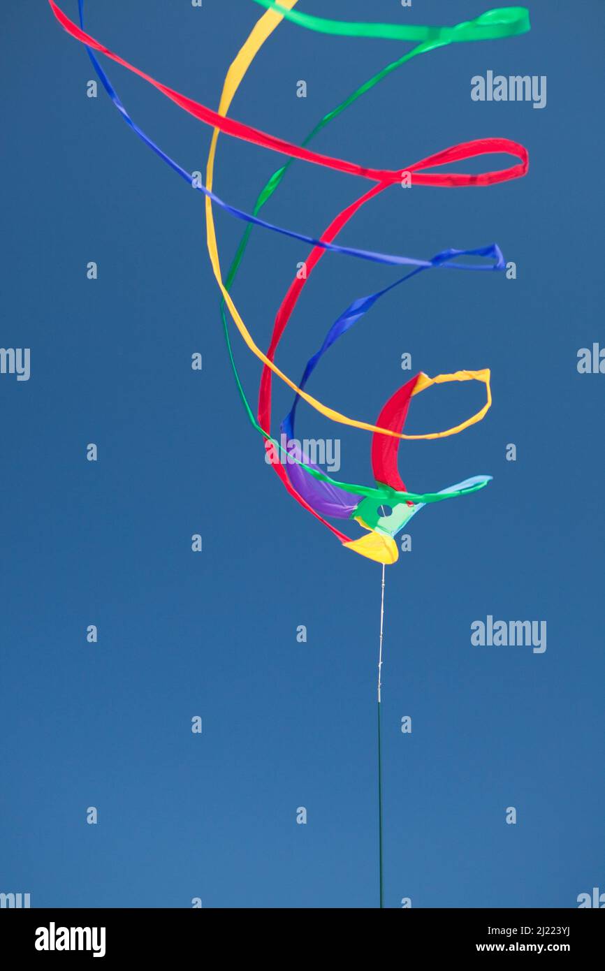 Wind streamers spinning in breeze Stock Photo - Alamy