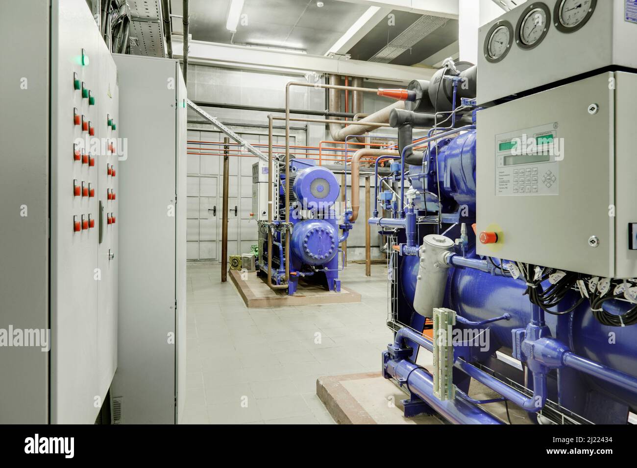 Compressor station hi-res stock photography and images - Alamy