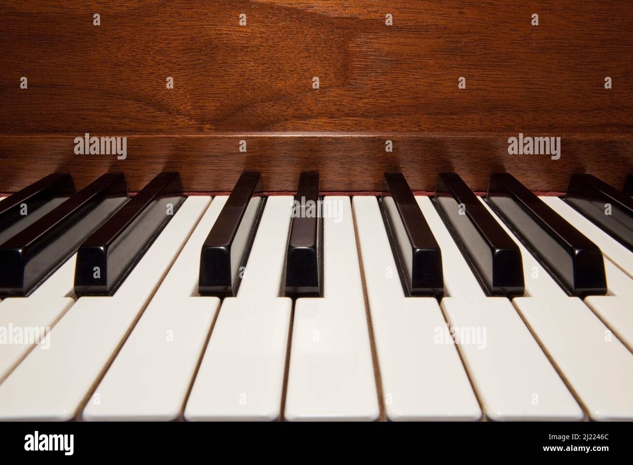 Piano keys full keyboard hi-res stock photography and images - Alamy