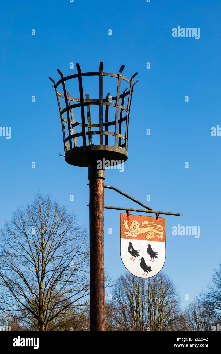 English heraldry hi-res stock photography and images - Alamy