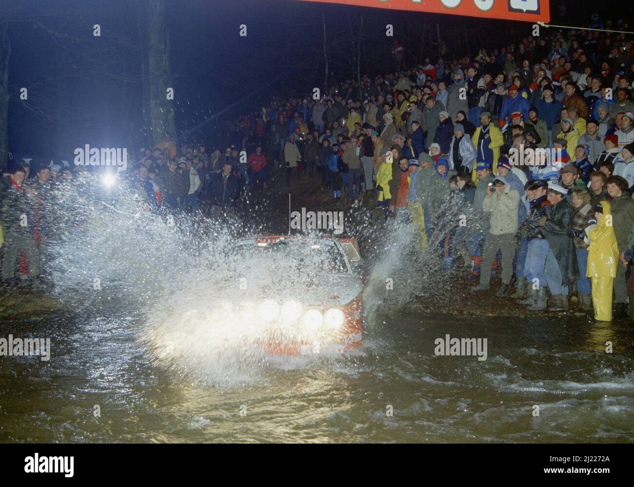 Carlo Capone (ITA) Sergio Cresto (USA) Lancia Rally 037 GrB Scuderia ...