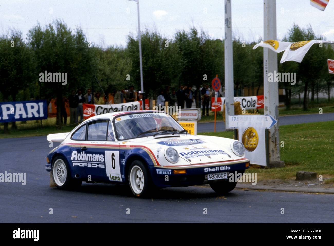Henri Toivonen (FIN) Ian Grindrod (GBR) Porsche 911 SC RS GrB Rothmans ...