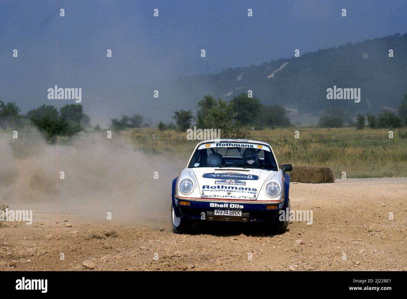 Henri Toivonen (FIN) Ian Grindrod (GBR) Porsche 911 SC RS GrB Rothmans ...
