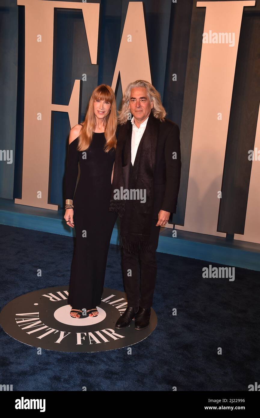 LOS ANGELES, CALIFORNIA - March 27: Kelly Lynch and Mitch Glazer ...