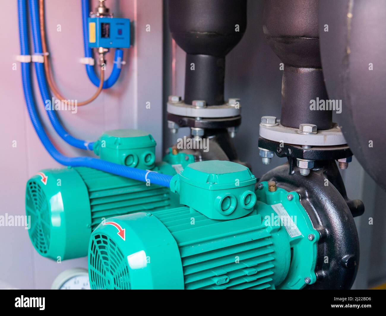 Large centrifugal pumps hi-res stock photography and images - Alamy