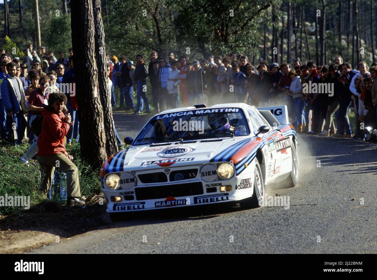Markku Alen (FIN) Ilkka Kivimaki (FIN) Lancia Rally 037 GrB Martini ...