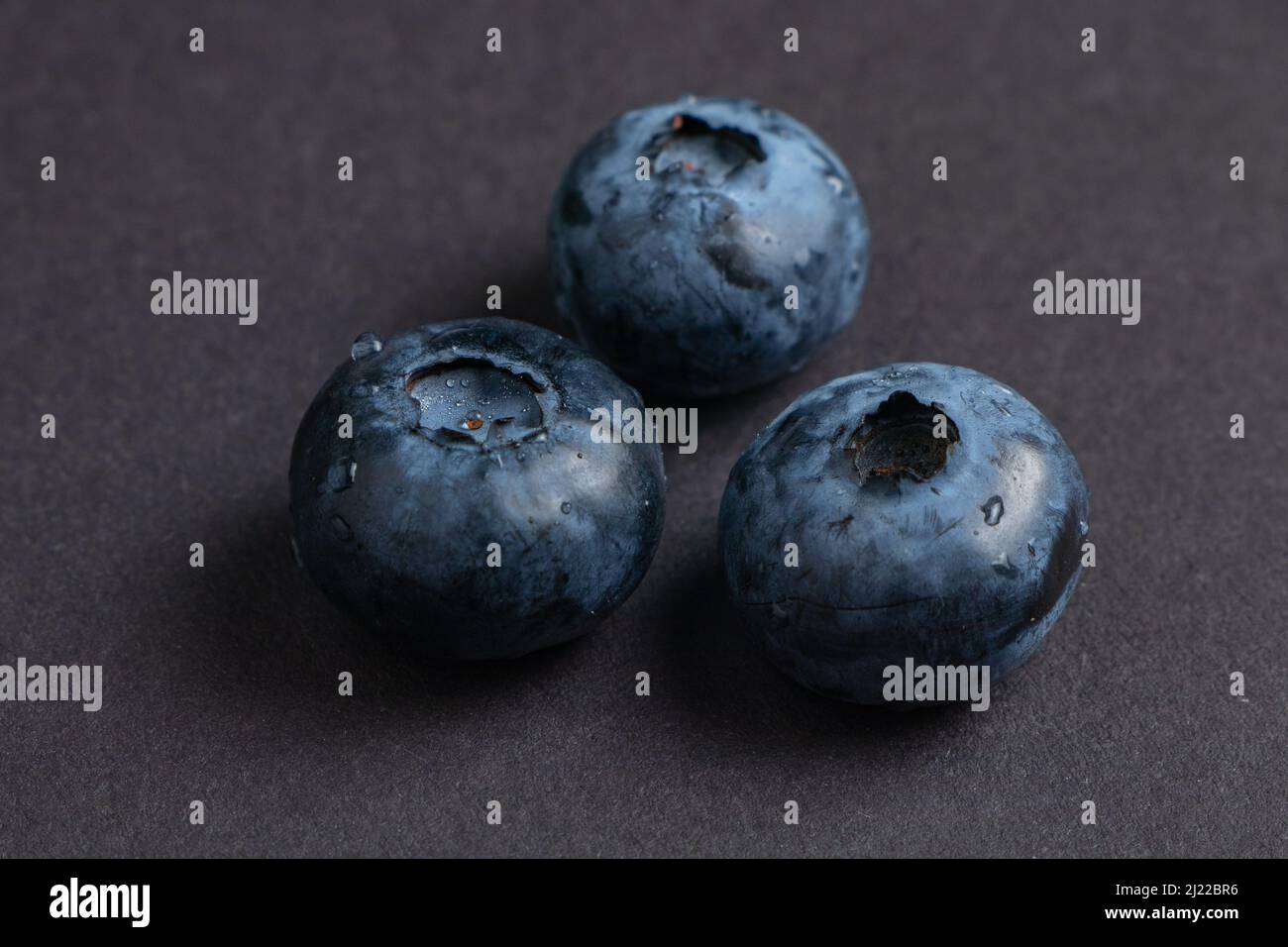 Blueberries fruit background. Water drops on ripe sweet blueberry ...