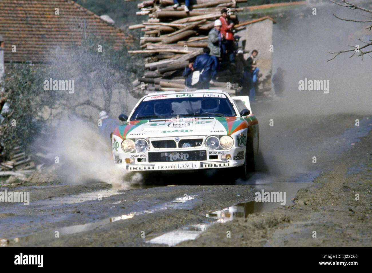 Massimo Miki Biasion (ITA) Tiziano Siviero (ITA) Lancia Rally 037 GrB ... Massimo Miki Biasion (ITA) Tiziano Siviero (ITA) Lancia Rally 037 GrB ...